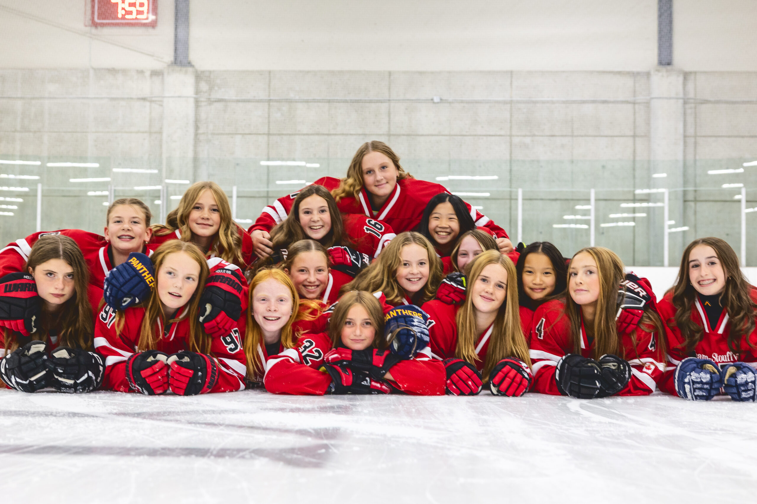 Sixteen Girls, One Dream: Markham-Stouffville Stars Qualify for Elite Hockey Tournament | Bullet ...